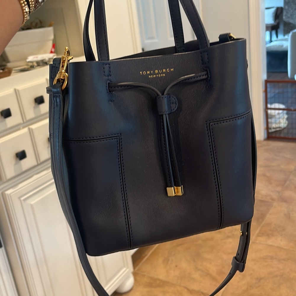 Tory Burch Drawstring Bucket Bag - Gem